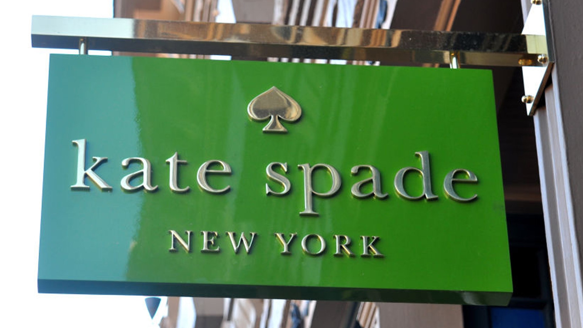 Kate Spade Outlet's stylish crossbody bag is on sale for $82 - TheStreet