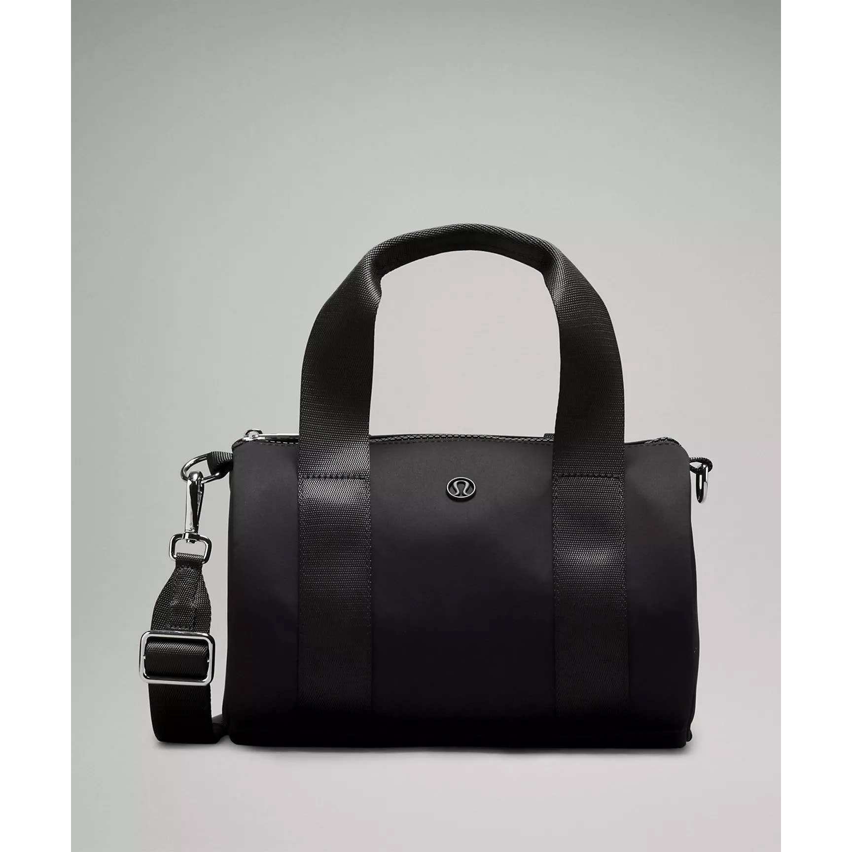 Lululemon is selling a $98 duffel bag for only $54 - TheStreet
