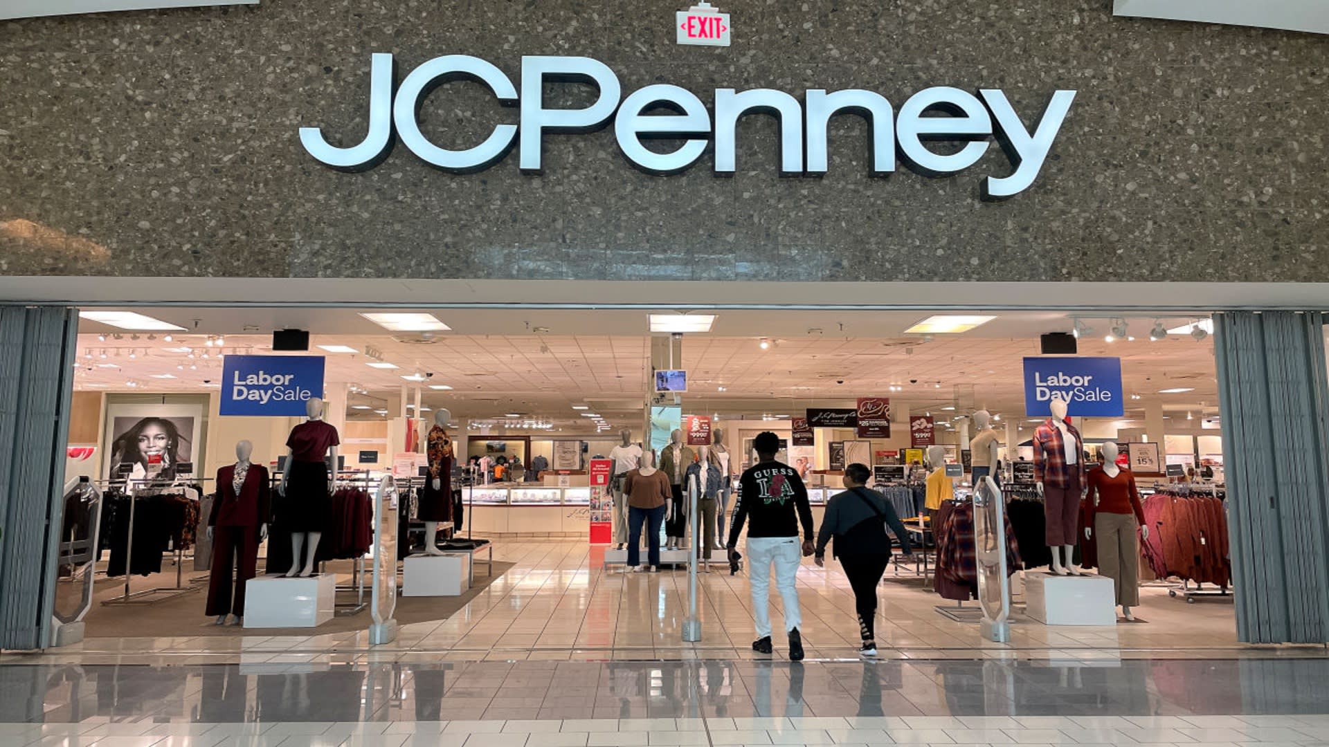 JCPenney strikes massive deal for 119-store sale - TheStreet