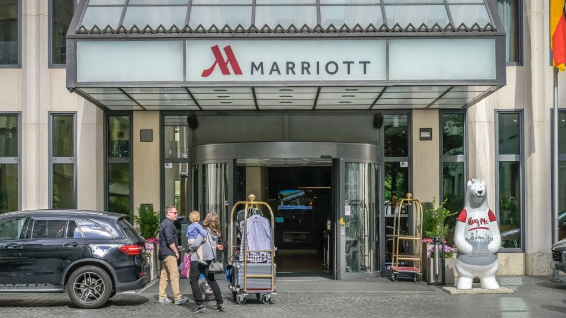 Marriott bets that an overly forgiving policy can retain key guests ...