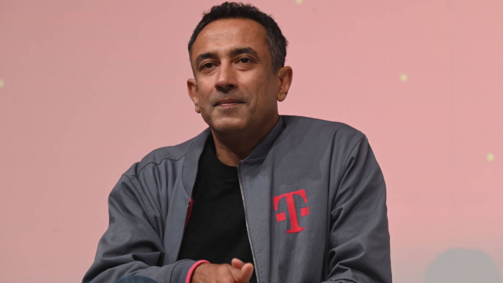 T-Mobile plans a harsh change for customers after new CEO starts ...