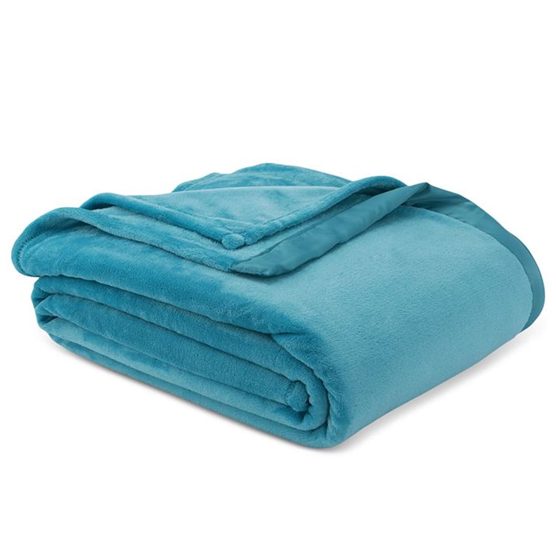 Macy's is selling a 'luxurious' $70 blanket for only $25 - TheStreet