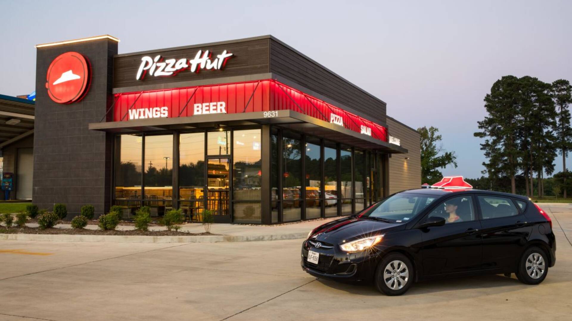 Pizza Hut makes big menu change amid startling customer behavior ...