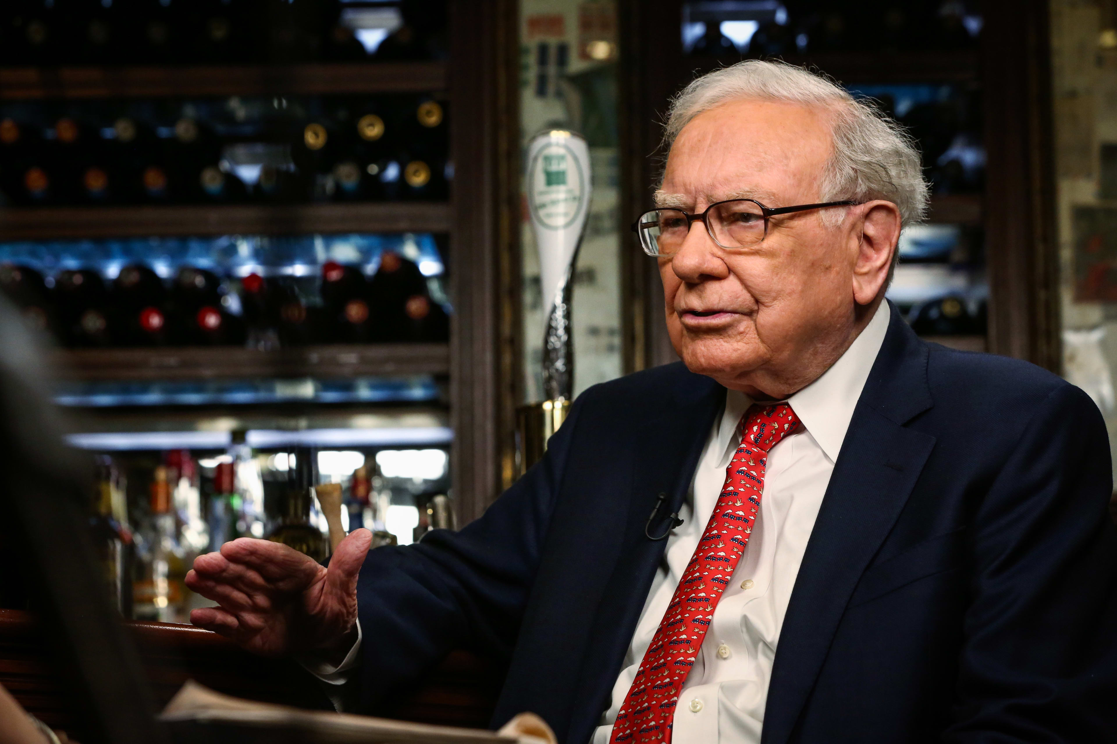 Warren Buffett’s Berkshire snaps up major tech stock, trims favorite ...
