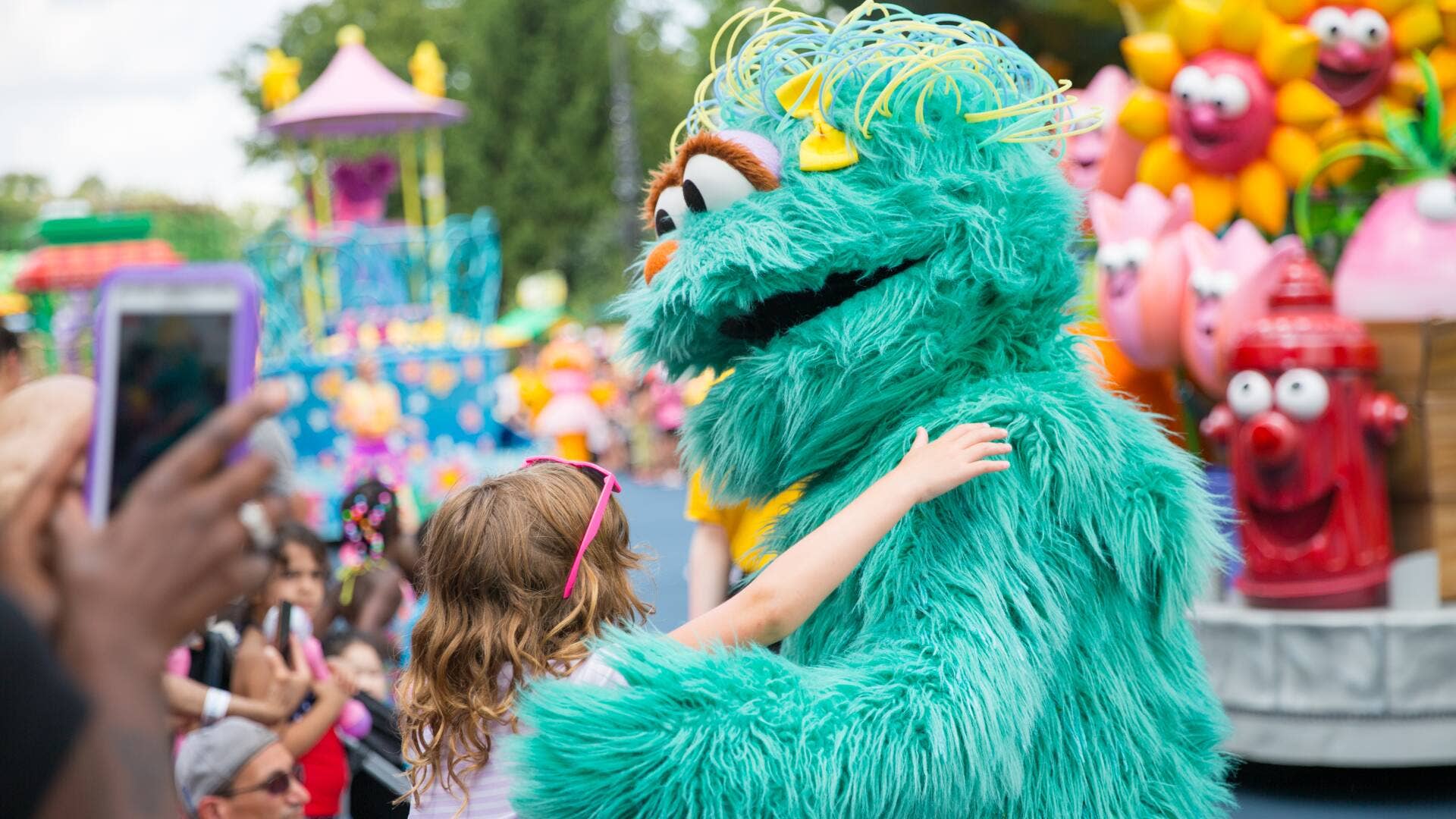 SeaWorld, Sesame Place owner blames attendance drop on July 4 - TheStreet