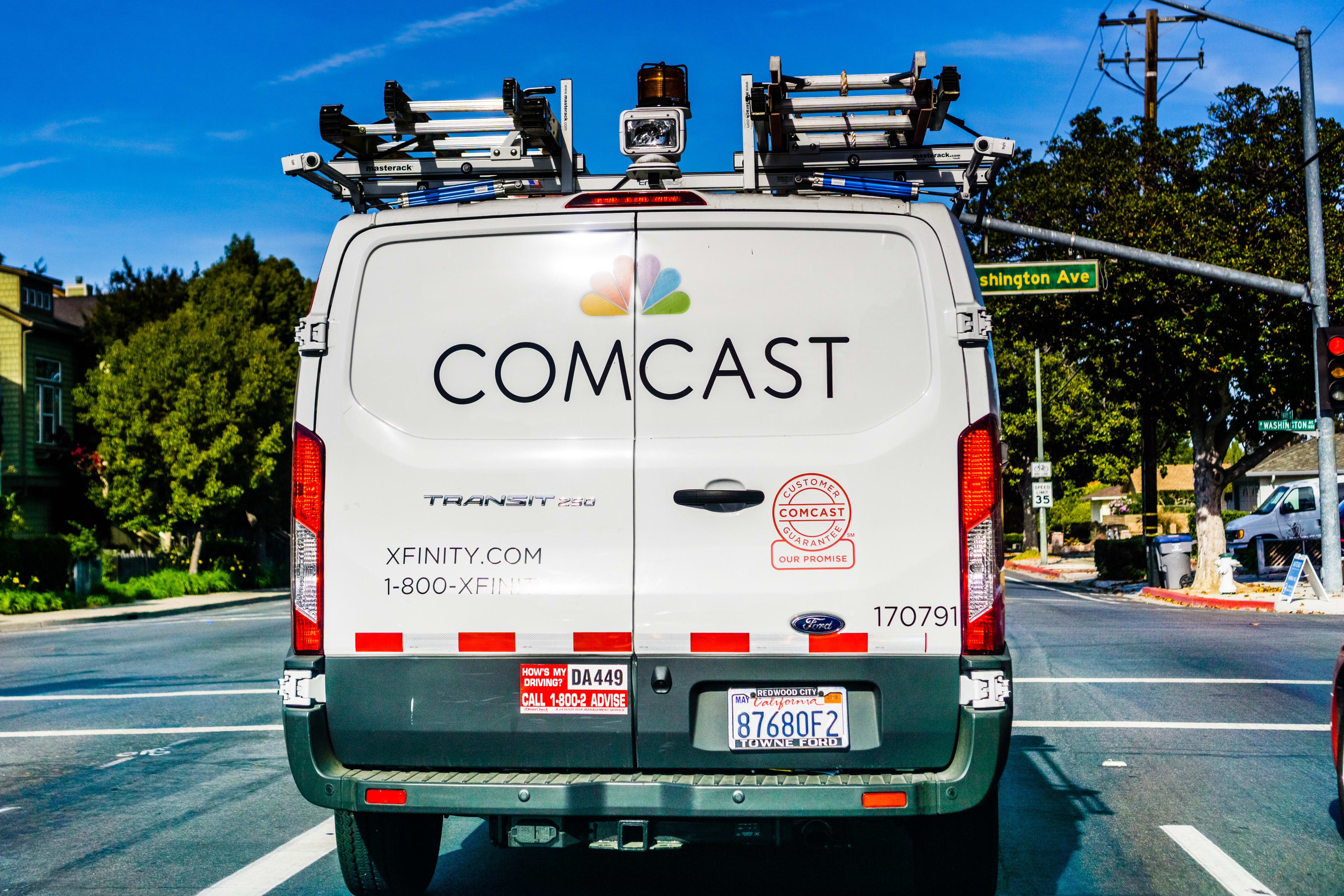 Comcast adds generous offer for customers after major loss - TheStreet