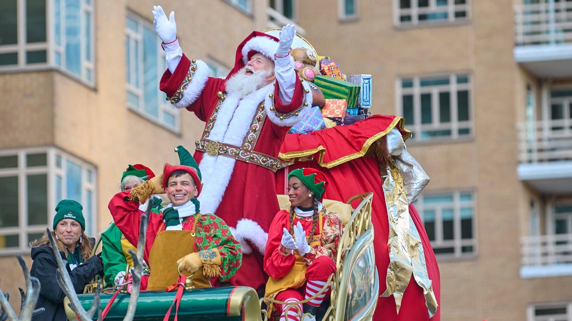 Macy’s Ends 80-Year Holiday Tradition, Upsets Families - TheStreet