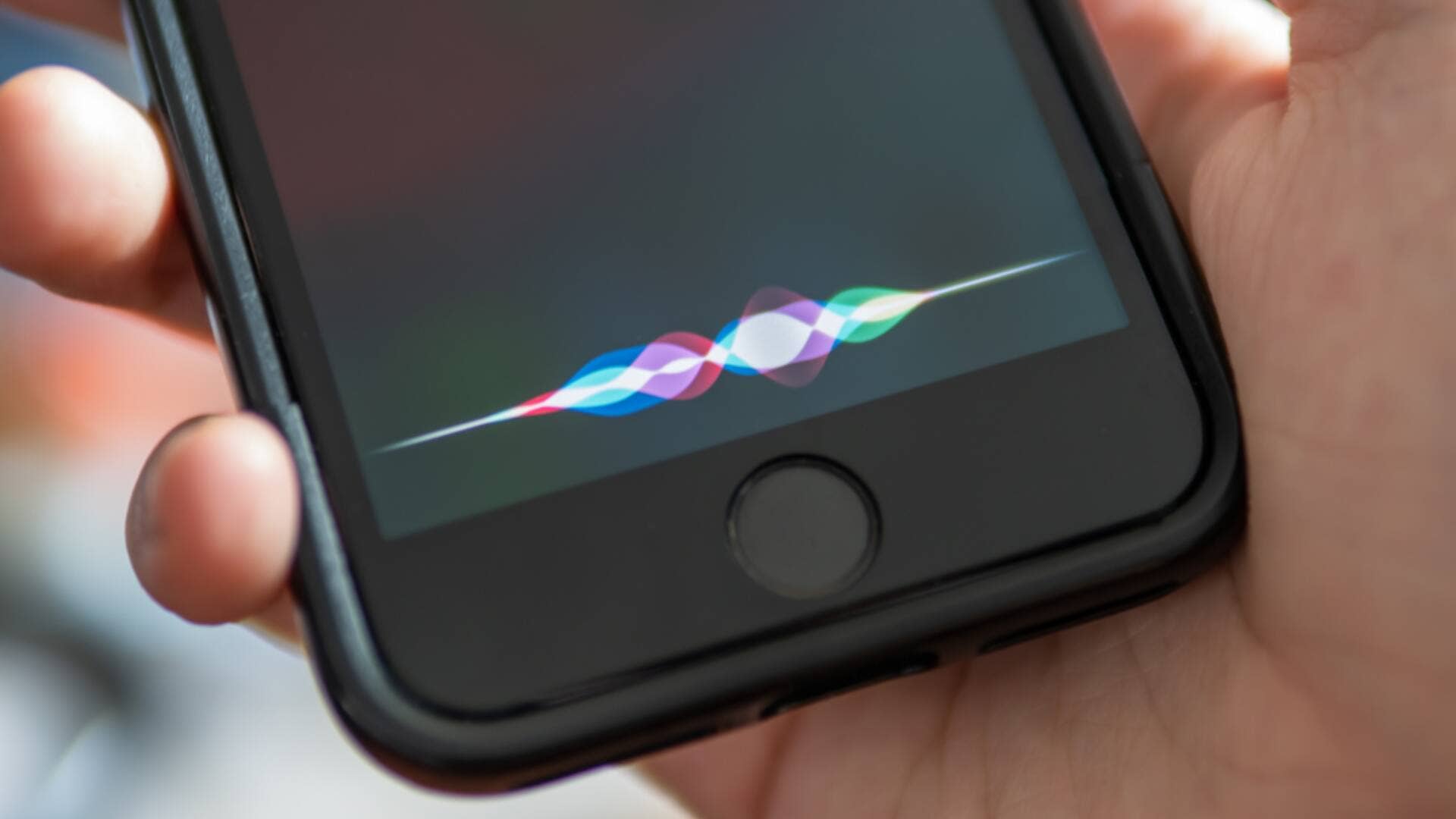 Apple’s new Siri runs on Gemini, and there’s an invisible catch - TheStreet