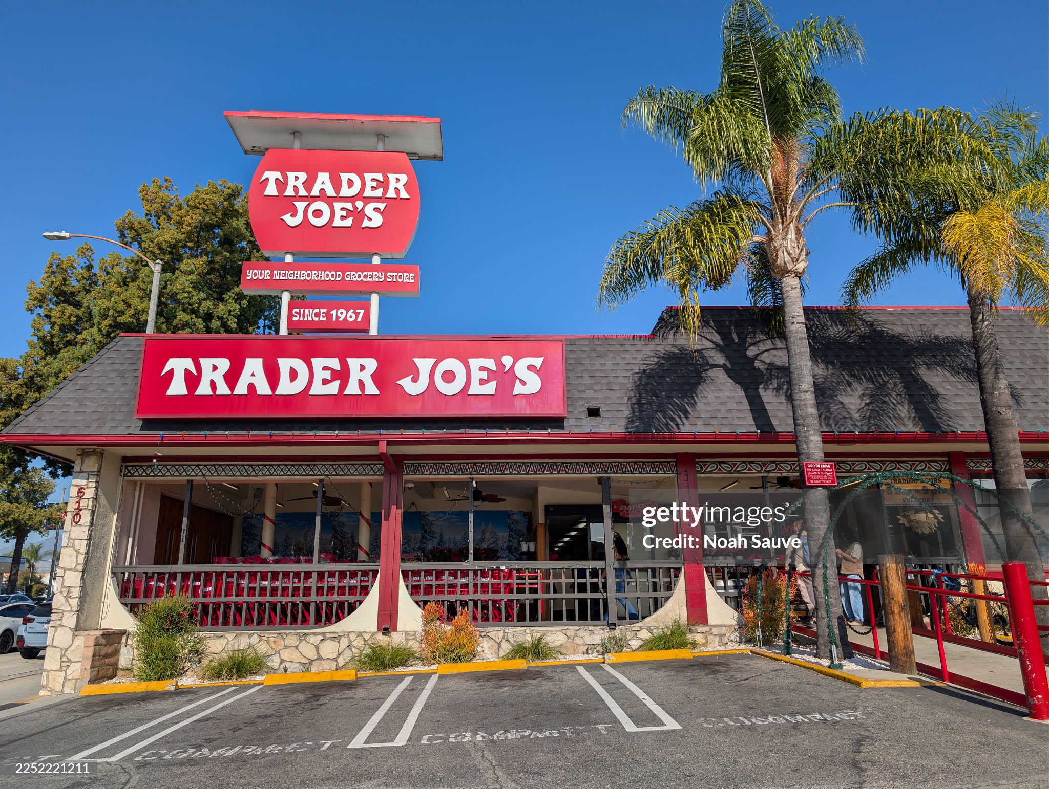 Meet the billionaire family that owns Trader Joe’s and Aldi - TheStreet