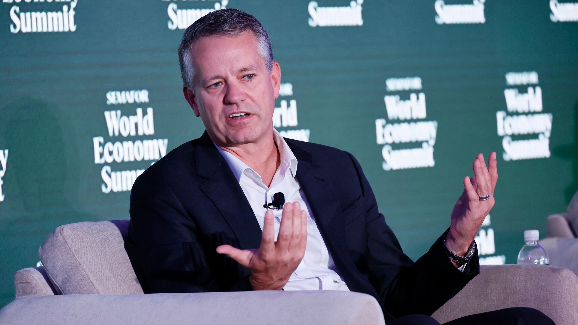 Walmart CEO salary gap with workers widens - TheStreet