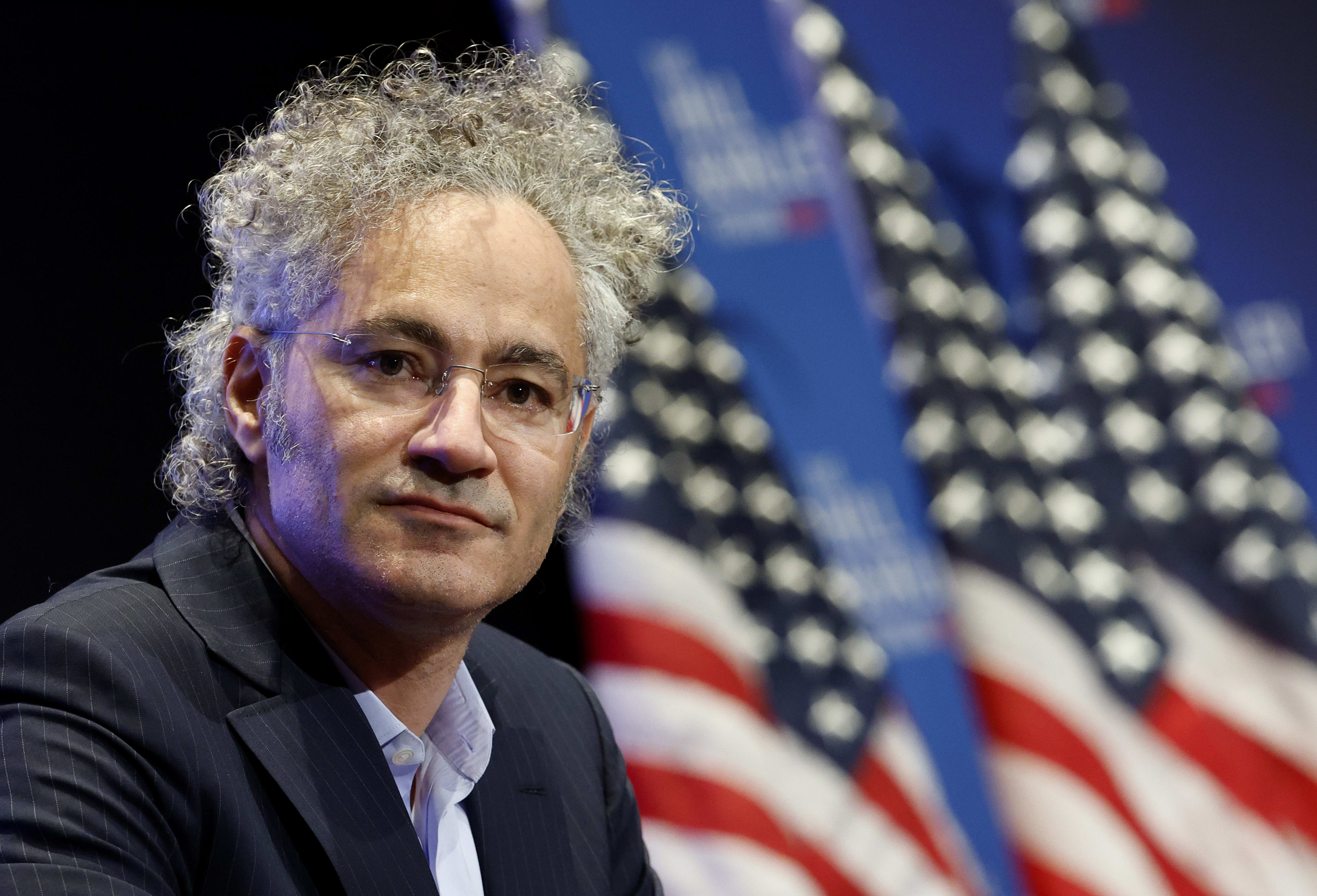 Top analyst revisits Palantir price target ahead of earnings - TheStreet