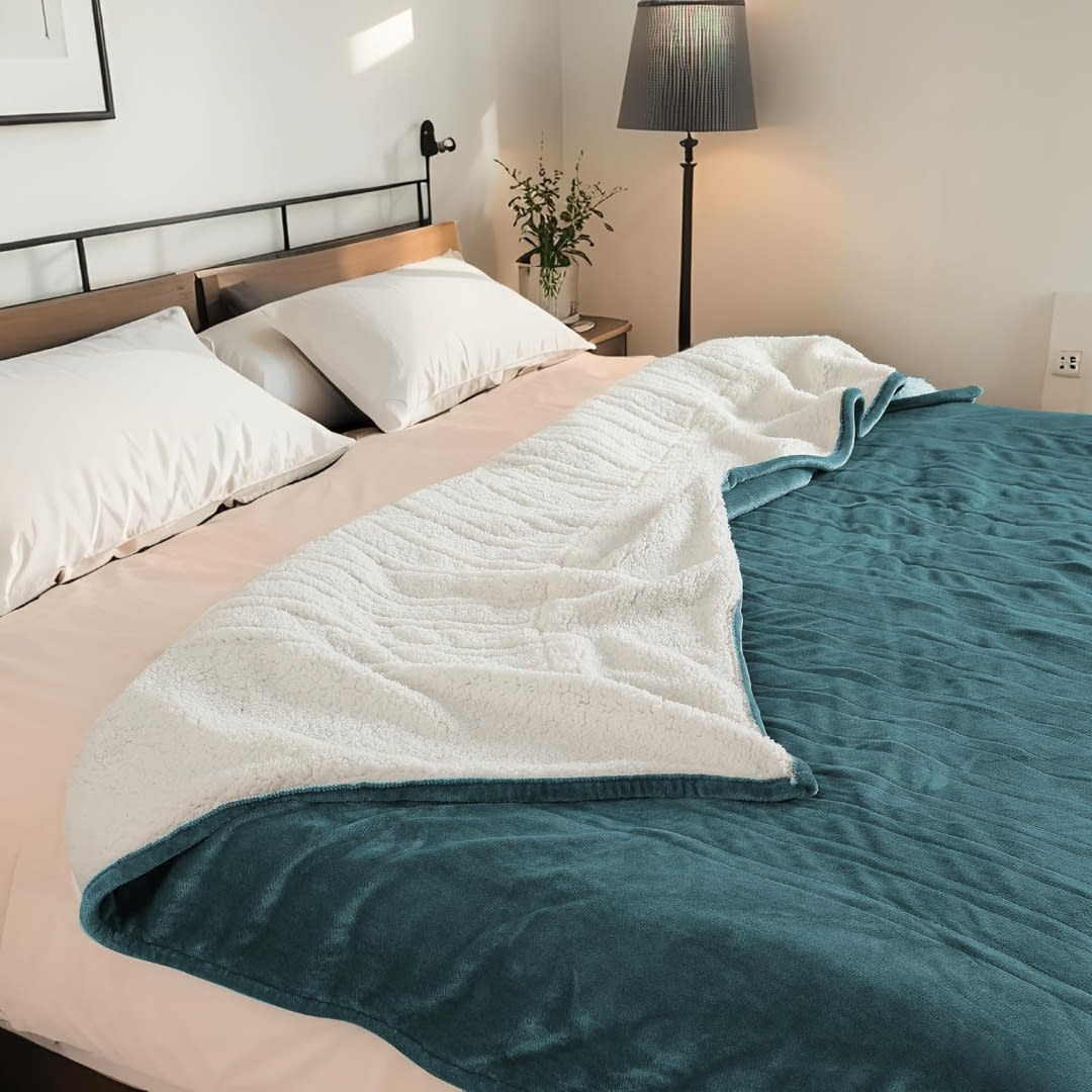 Amazon is selling a queen-sized heated blanket for just $40 - TheStreet