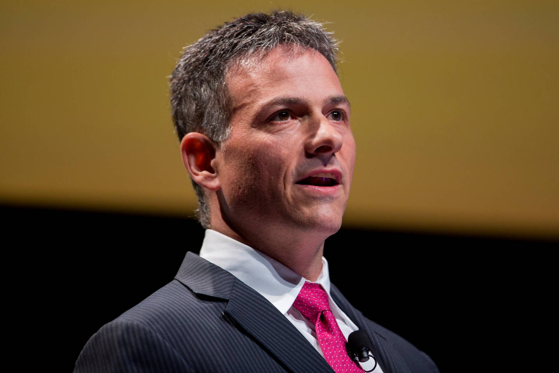 David Einhorn Says Gold could replace U.S. Treasurys | GLD - TheStreet